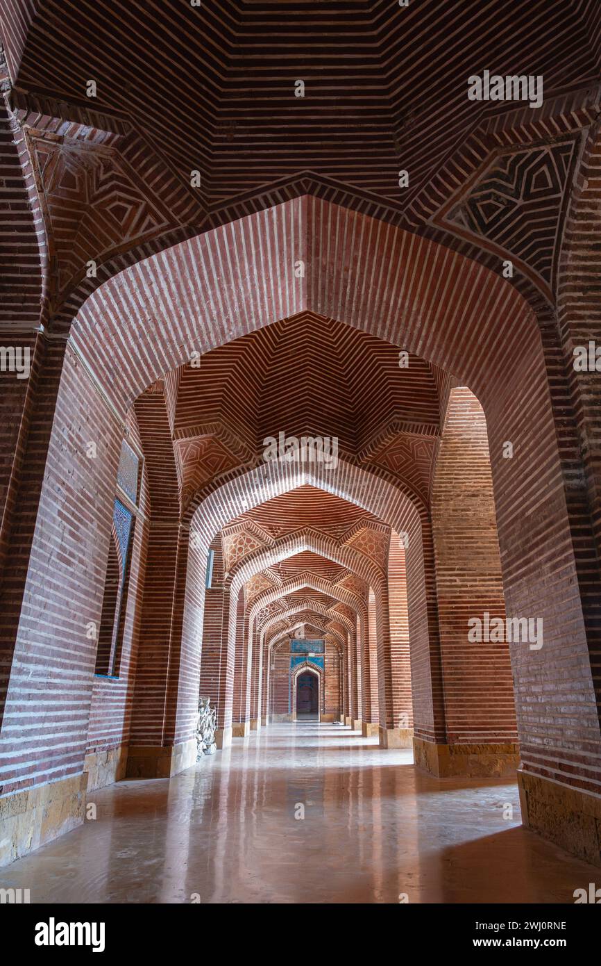 Thatta, Sindh, Pakistan - 11 17 2019 : Scenic perspective of aligned ...