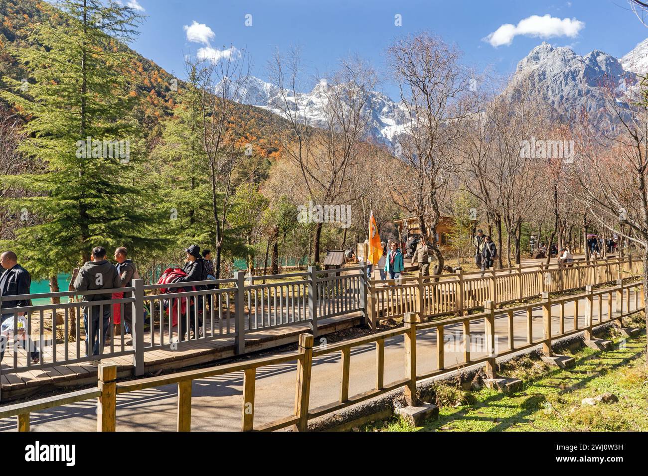 Blue Moon Valley and Jade Dragon Snow Mountain in Lijiang, Yunnan ...
