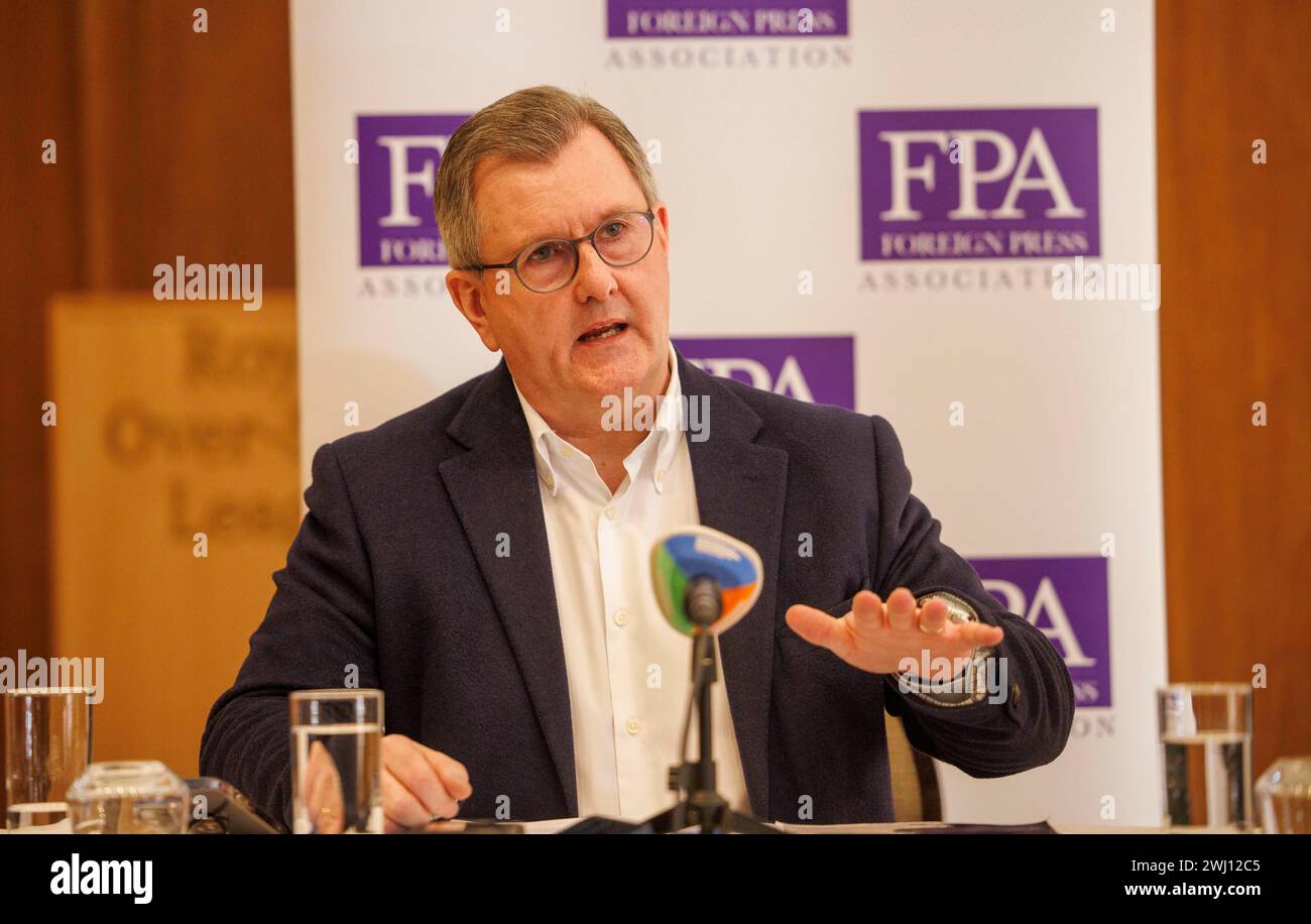 Karl robinson 2024 hi-res stock photography and images - Alamy