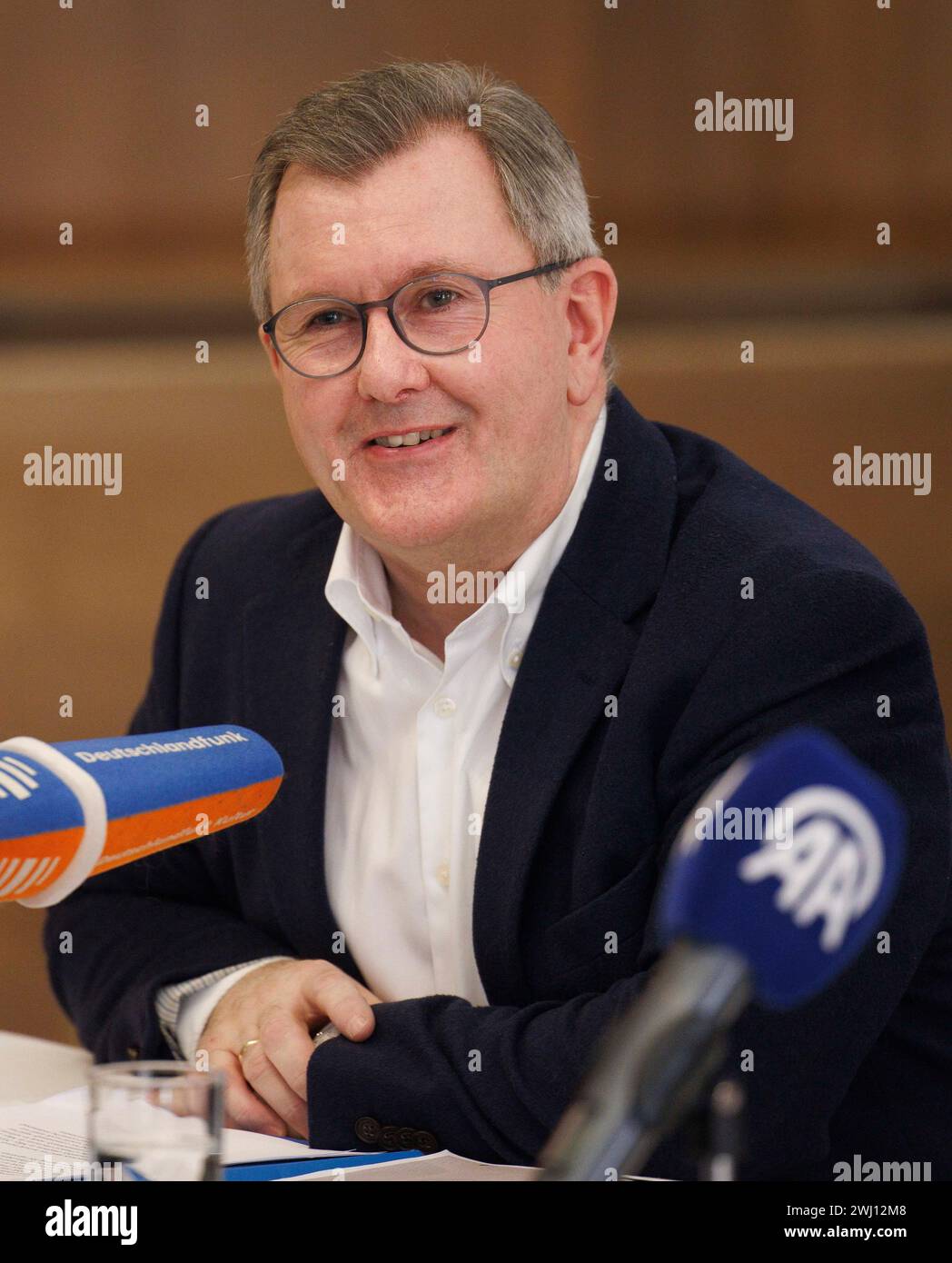 Karl robinson 2024 hi-res stock photography and images - Alamy