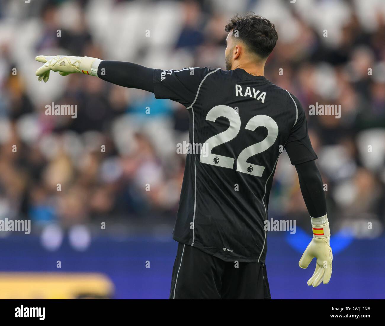David raya arsenal goalkeeper hi-res stock photography and images - Alamy