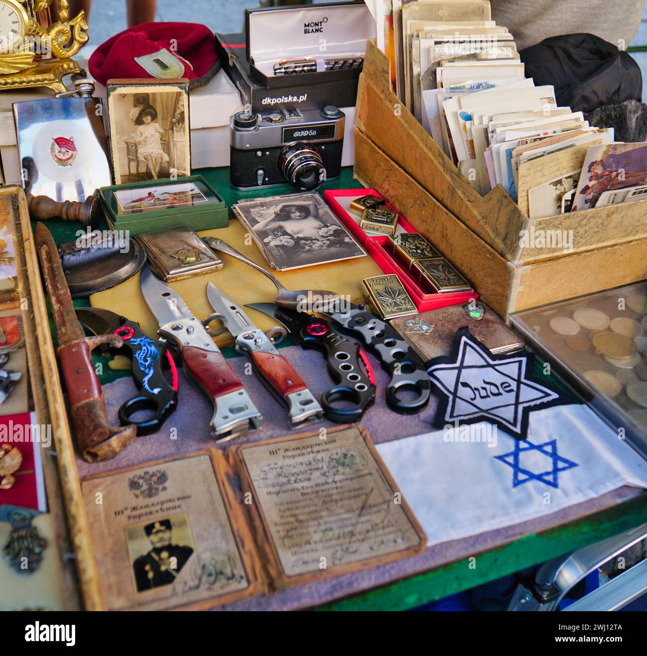 Nazi symbols hi-res stock photography and images - Alamy