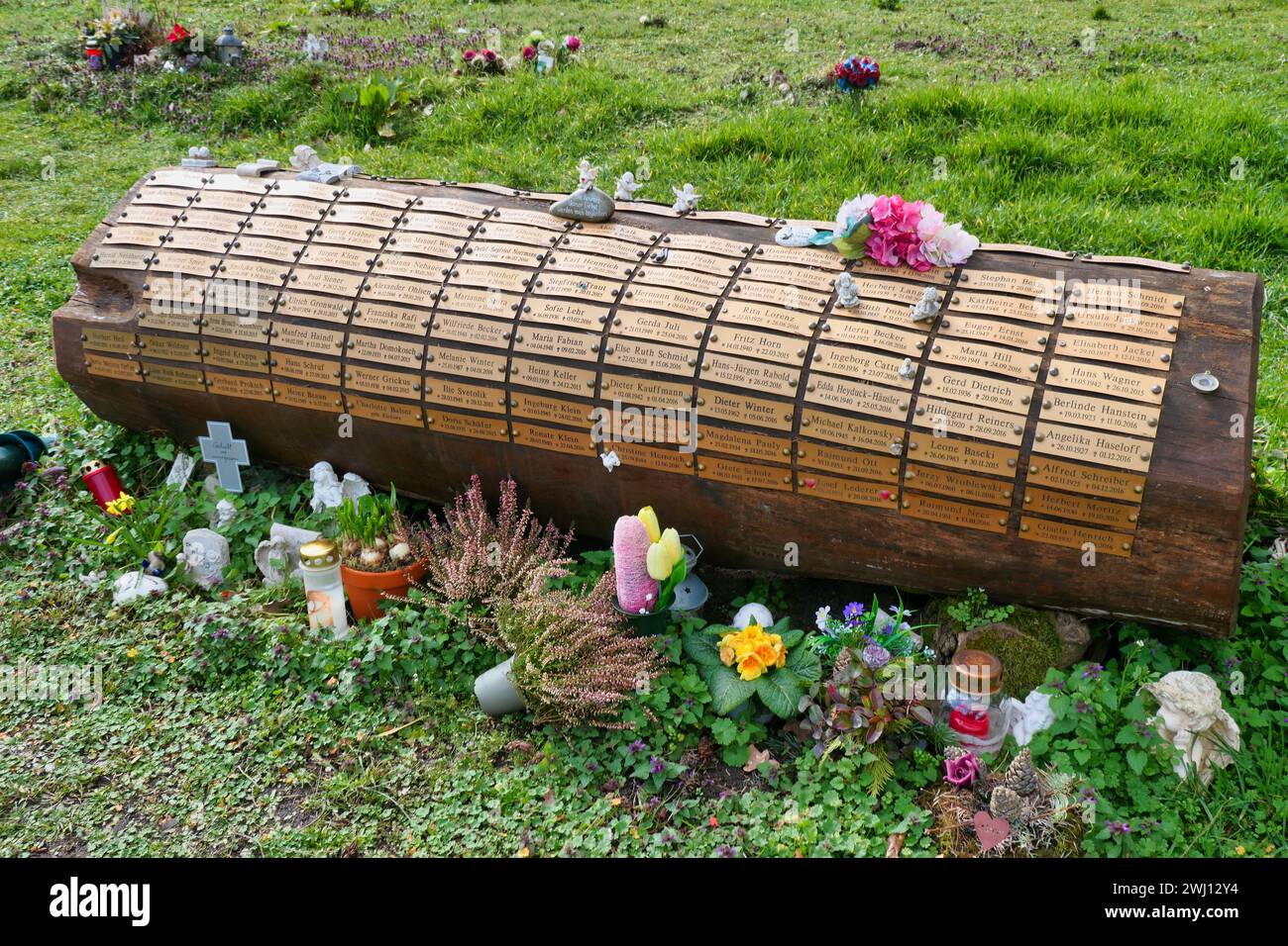 Remembrance plaques hi-res stock photography and images - Alamy