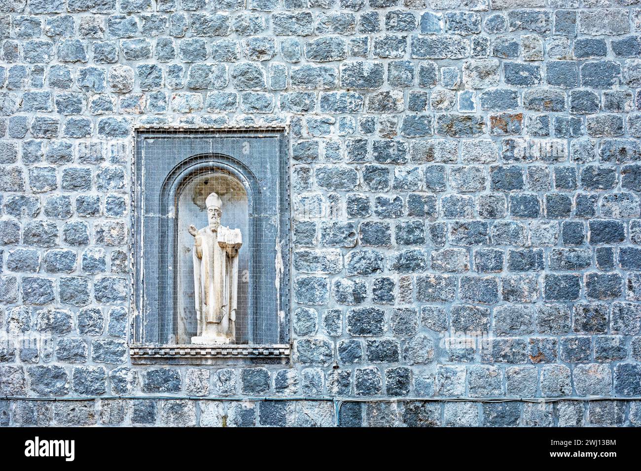 Masonry cat hi-res stock photography and images - Alamy