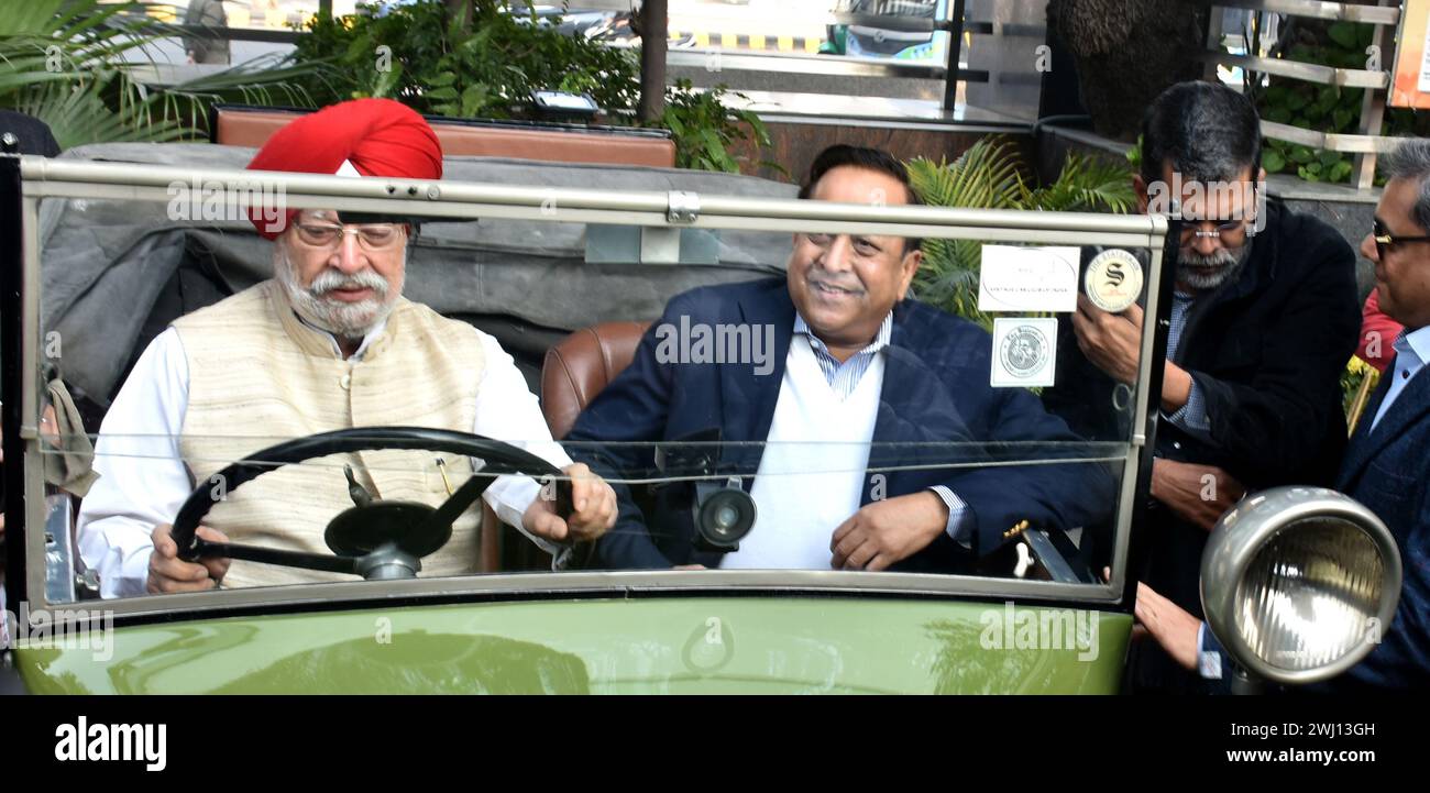 Vintage car rally delhi 2024 hi-res stock photography and images - Alamy