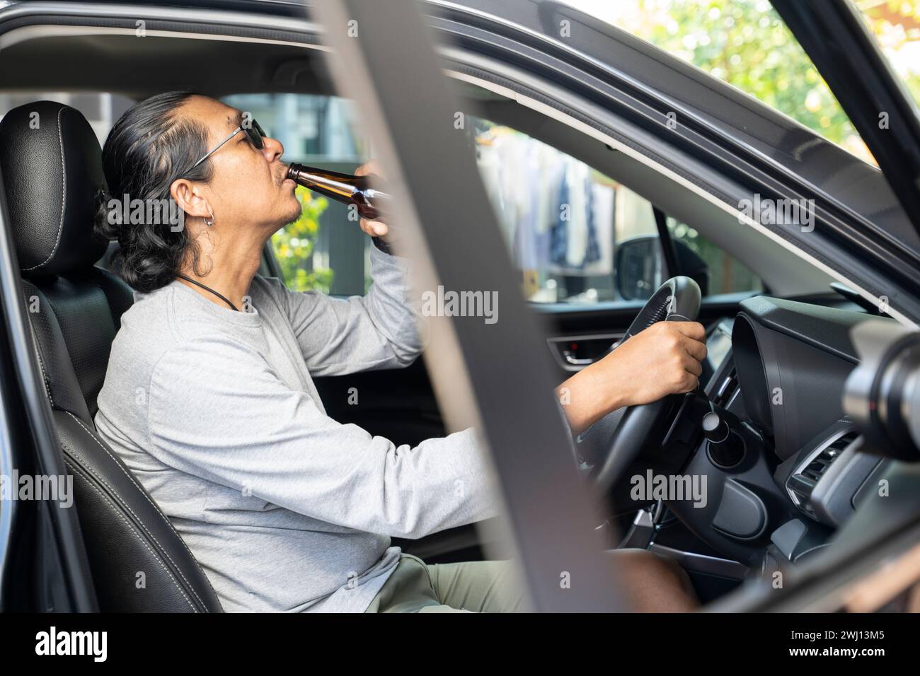 Drunk driving hi-res stock photography and images - Alamy