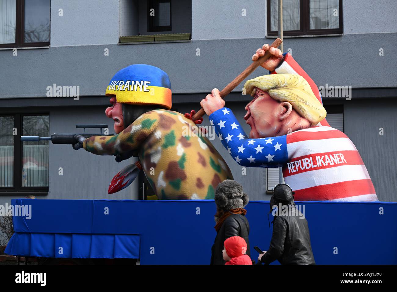 Duesseldorf, Germany. 12th Feb, 2024. The themed float showing the US ...
