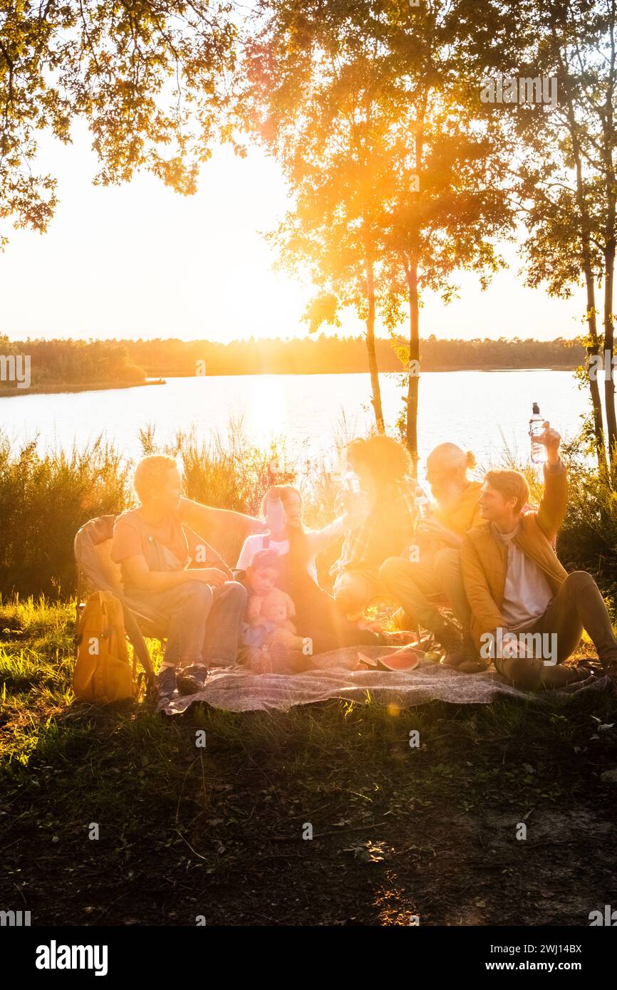Picnic atmosphere hi-res stock photography and images - Alamy