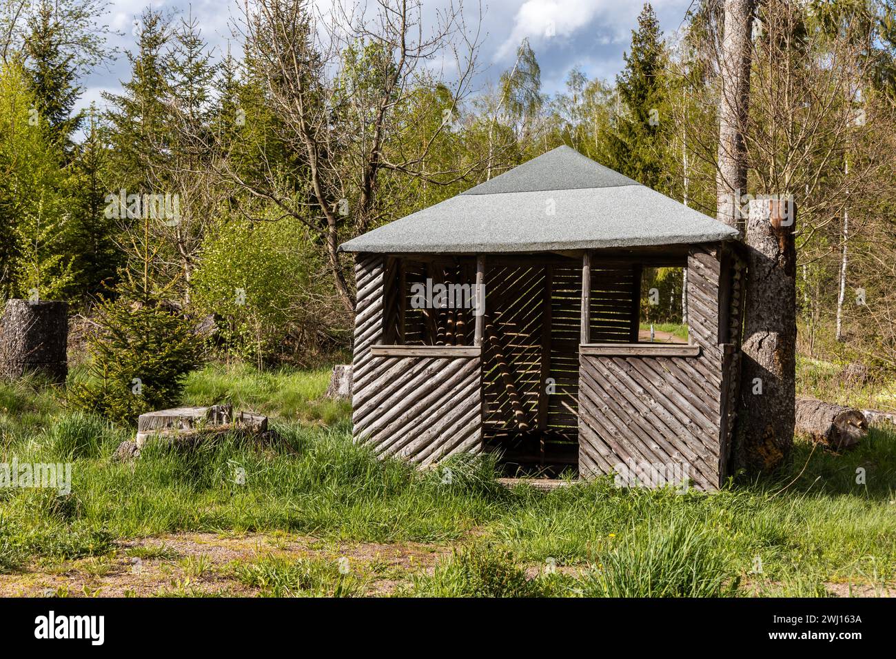 Rest shelter hi-res stock photography and images - Alamy