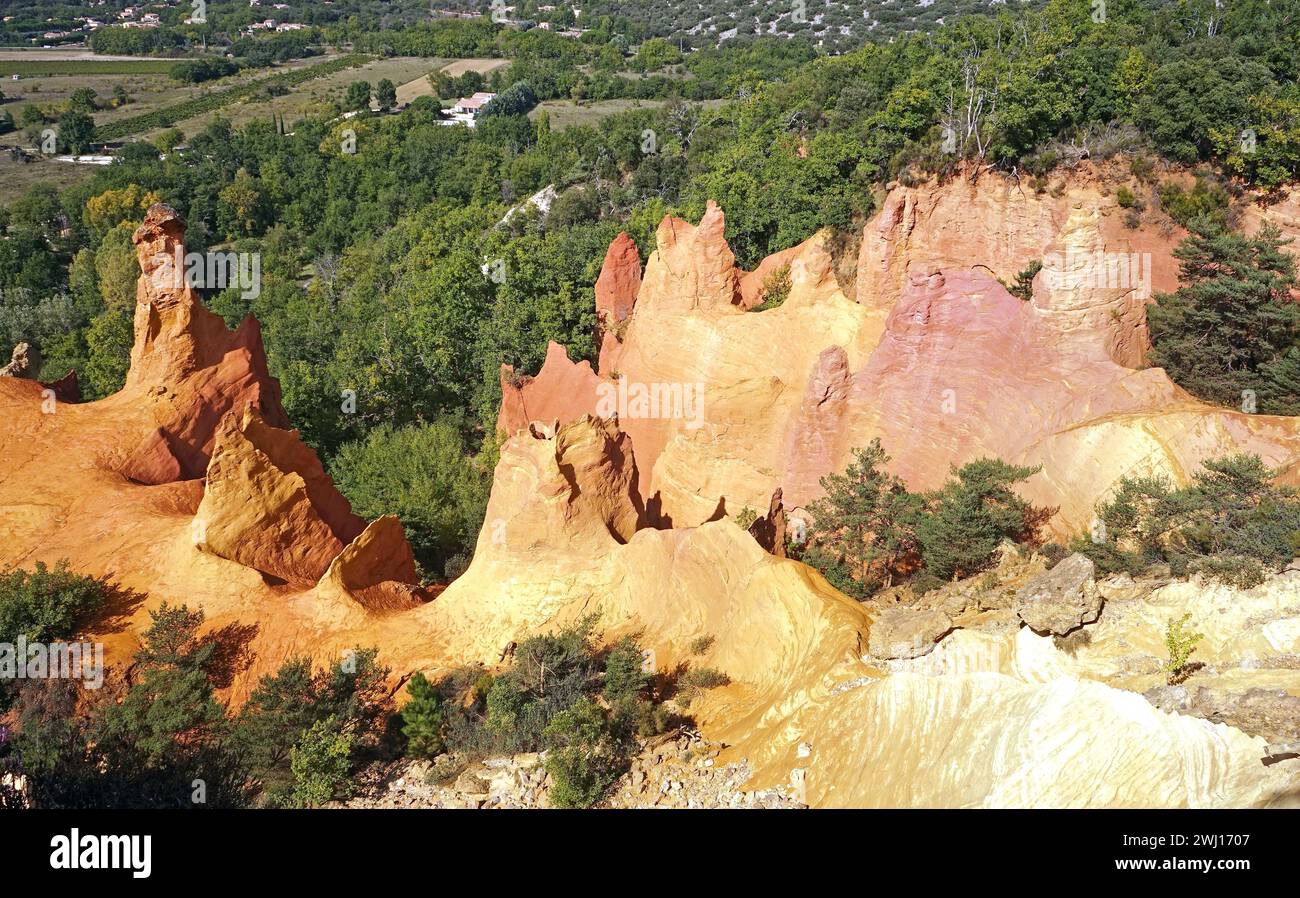 Colorado Rustrel, Provence, France Stock Photo - Alamy