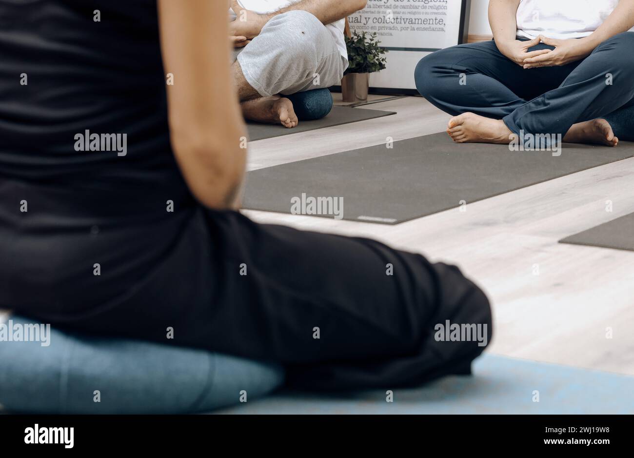 Seated participants hi-res stock photography and images - Alamy