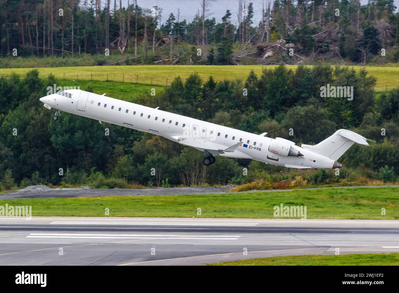 Cityjet crj900 hi-res stock photography and images - Alamy