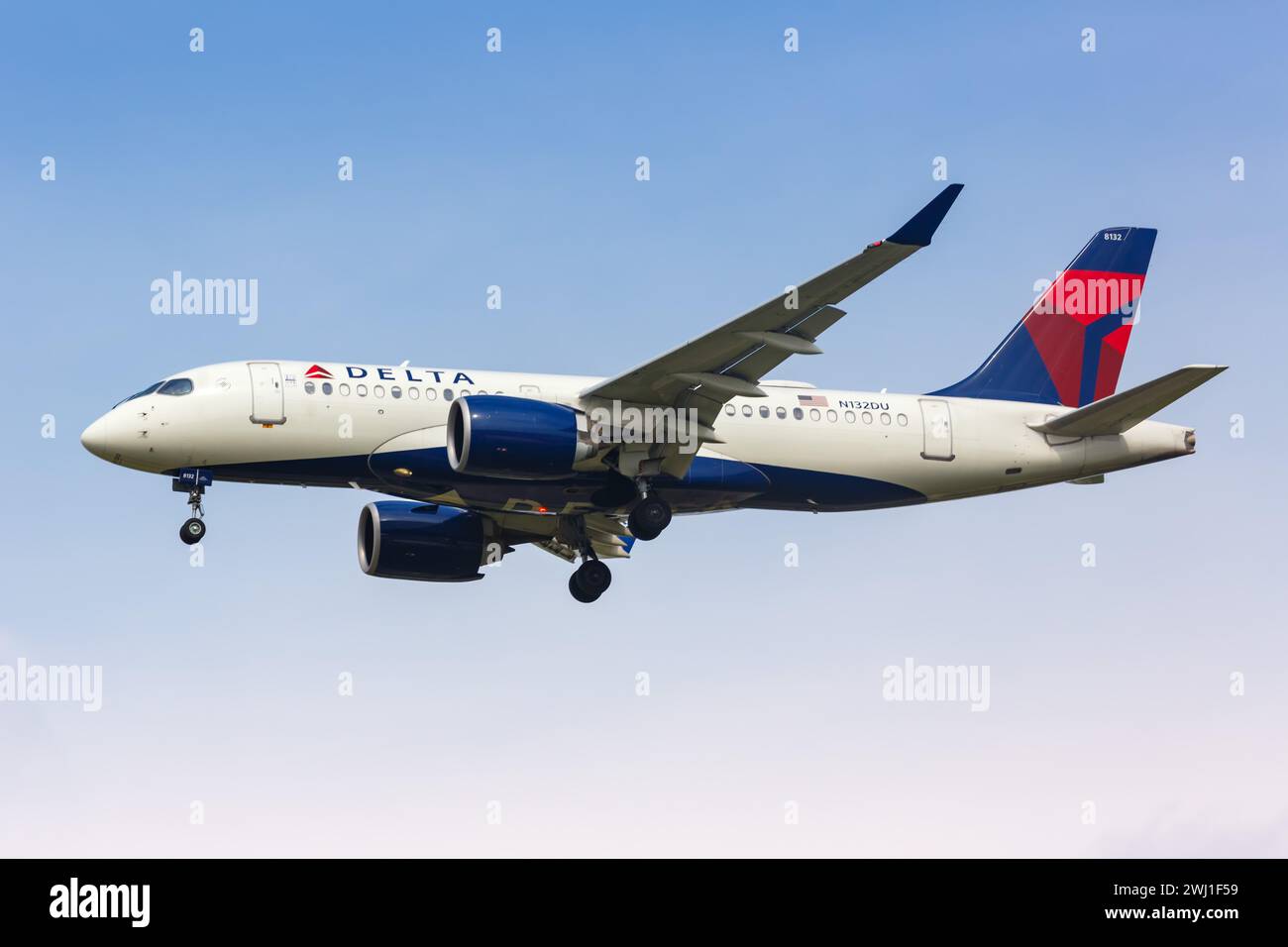 Delta a220 hi-res stock photography and images - Alamy