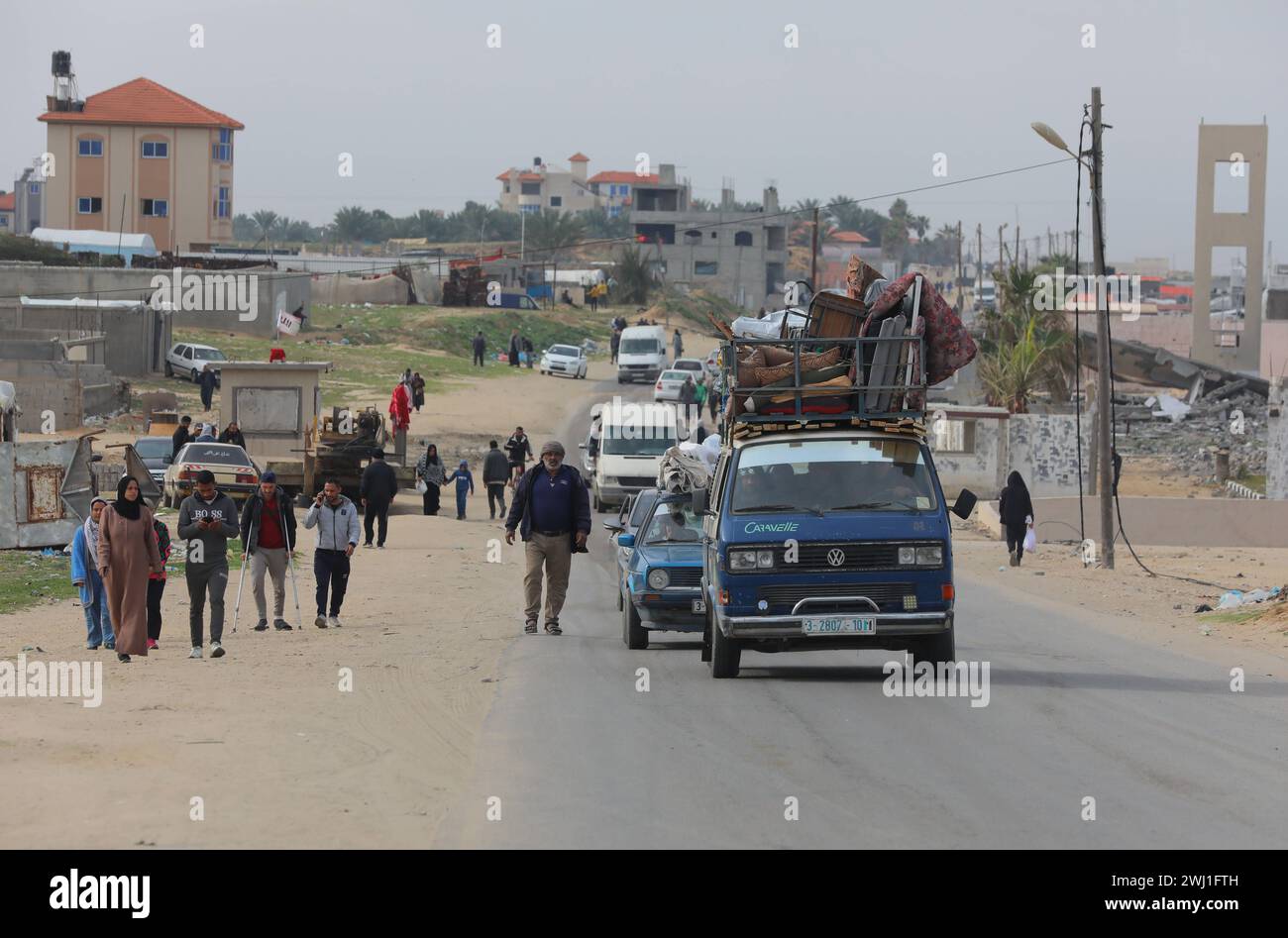 Palestinian families are fleeing Rafah on the southern Gaza Strip ...