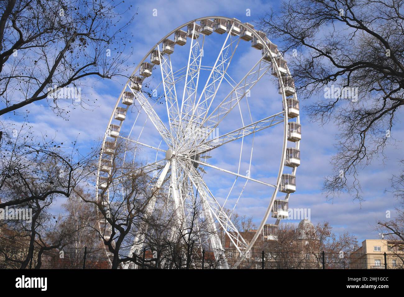 Budapest Eye ferris wheel, in winter, Erzsebet ter, Budapest, Hungary ...