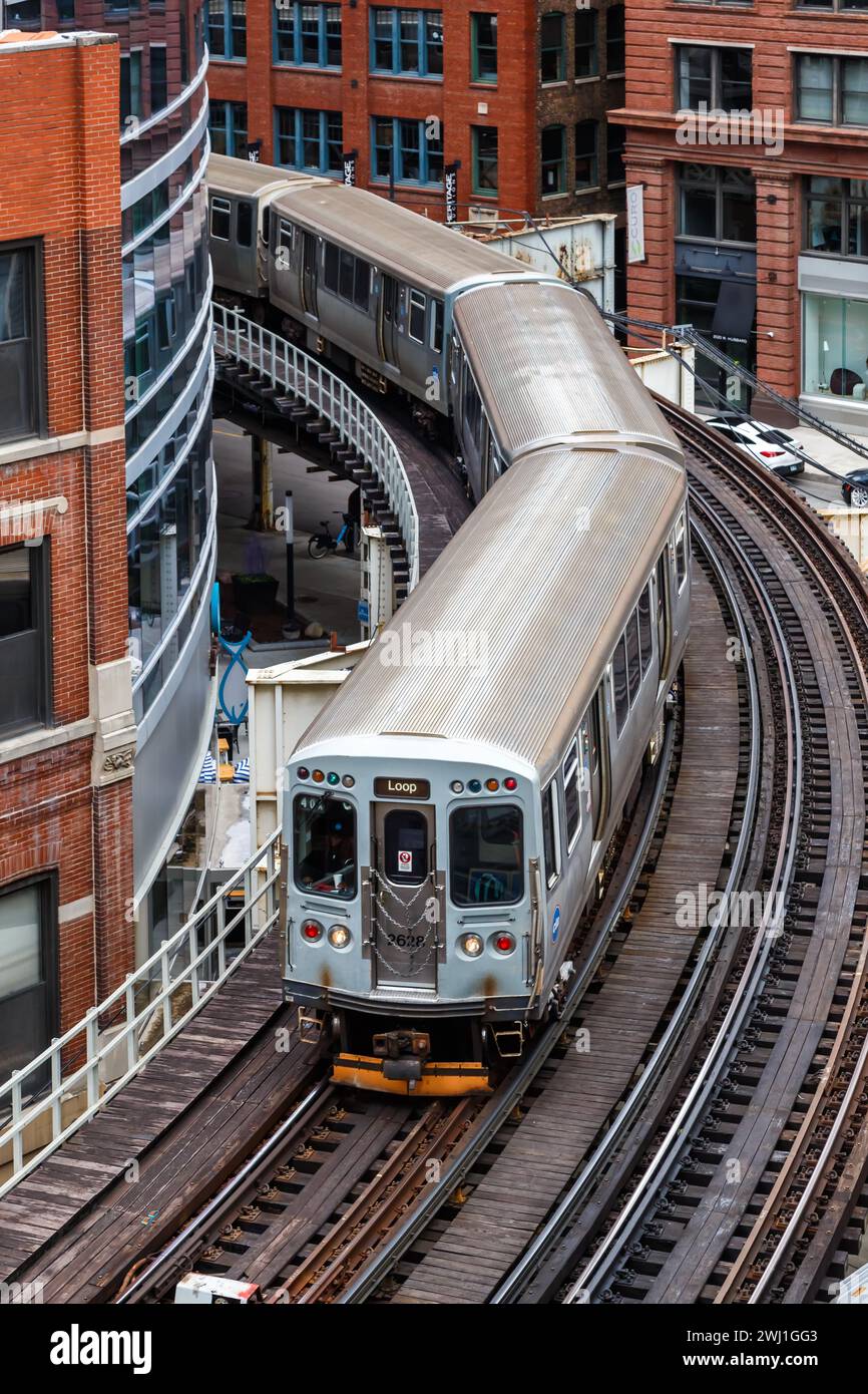 Chicago L Elevated elevated subway train public transportation portrait in Chicago, USA Stock ...