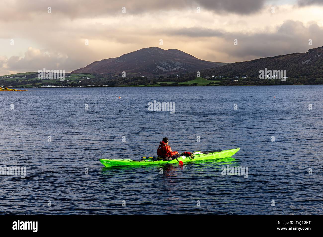 Group bonding activities hi-res stock photography and images - Alamy