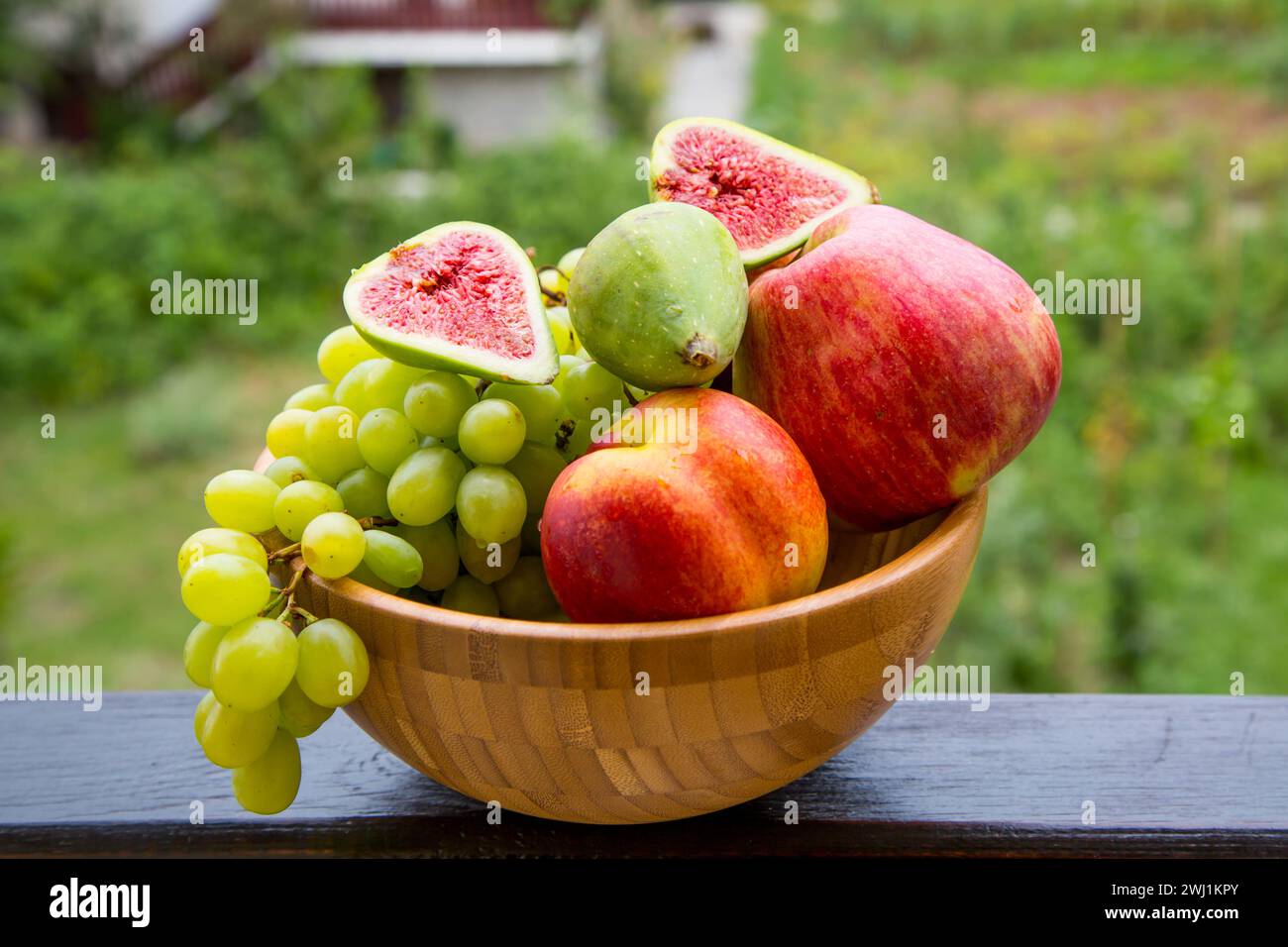 Fruit bowl with fruits Stock Photo - Alamy