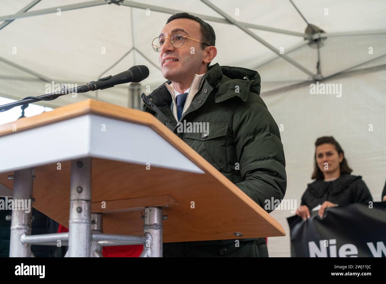 Frankfurt's Lord Mayor Mike Josef at the solidarity rally Stock Photo ...