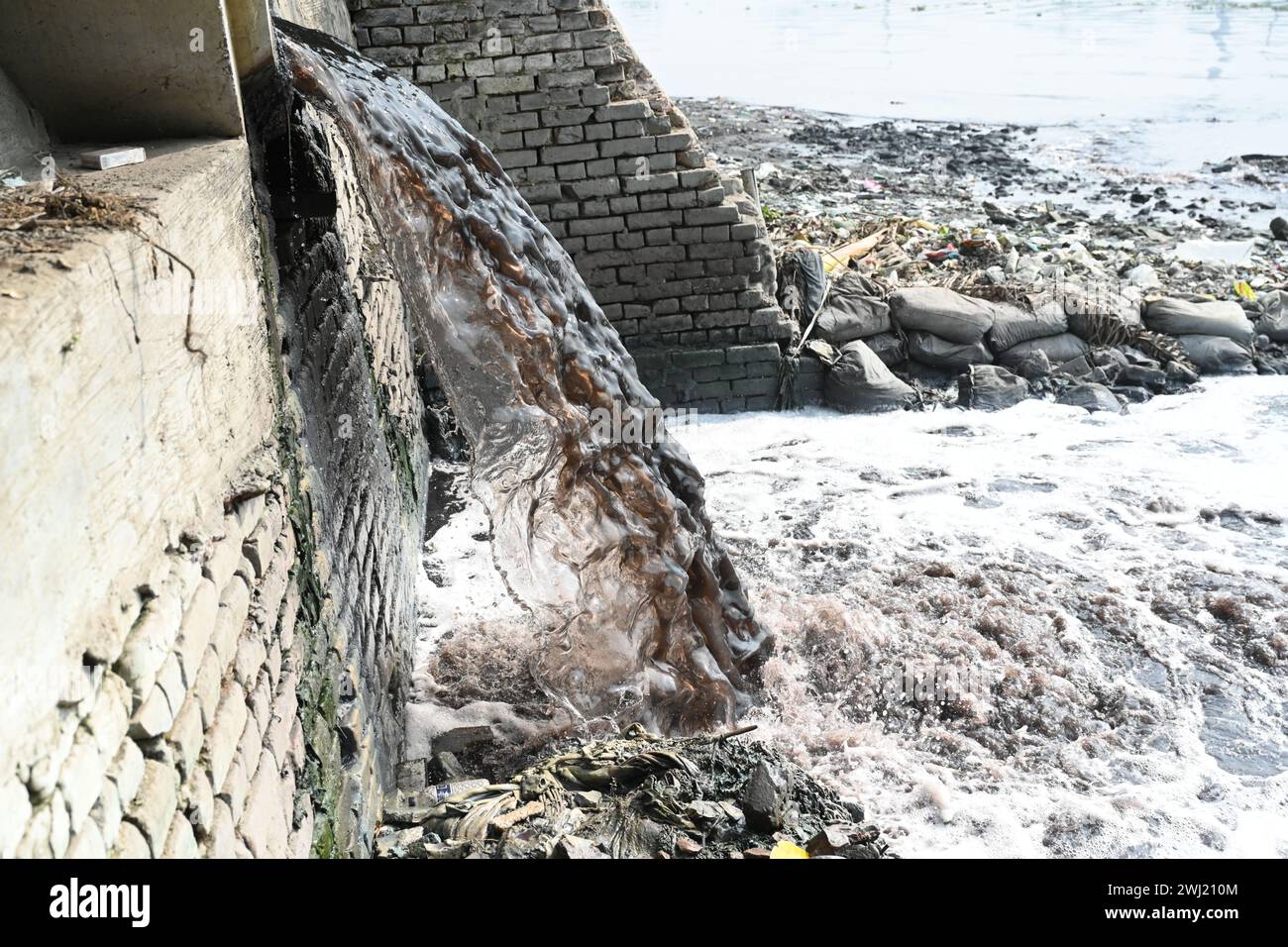 Industrial effluents water has been released by Textile Industries at ...