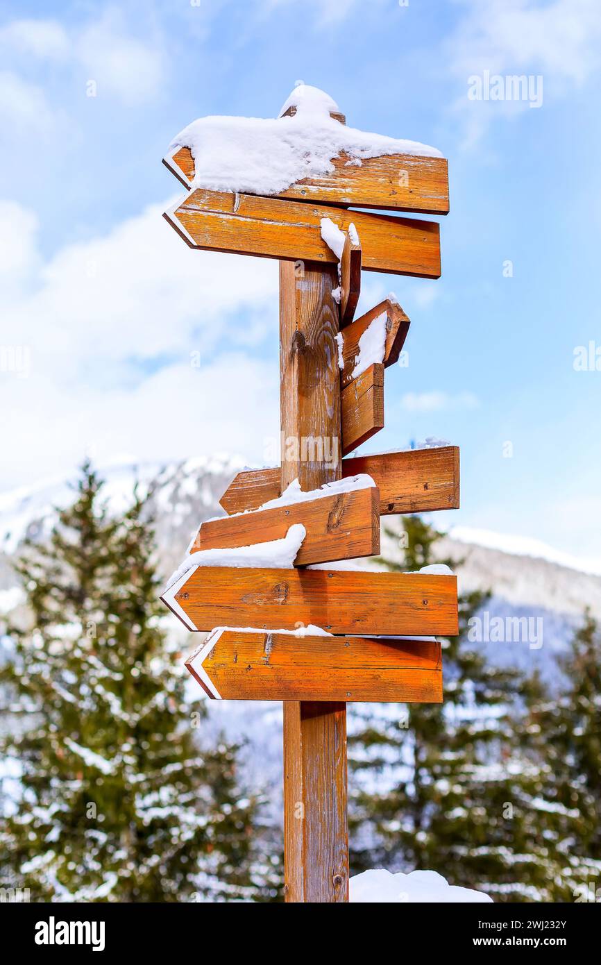 Direction sign board and empty sign board hi-res stock photography and ...