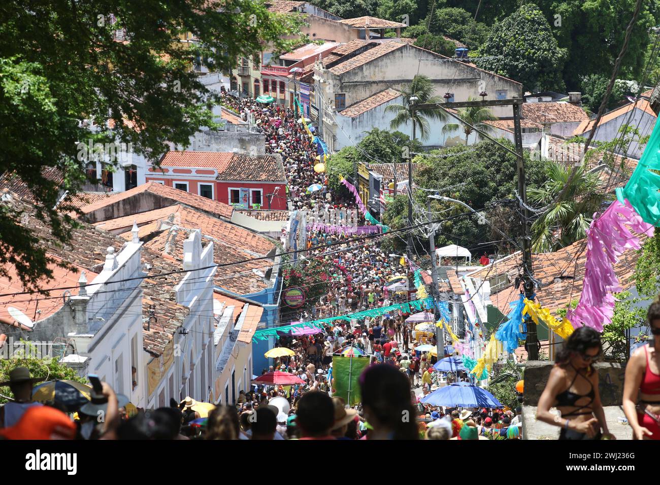 PE - OLINDA - 02/12/2024 - OLINDA CARNIVAL 2024 - Revelers during ...