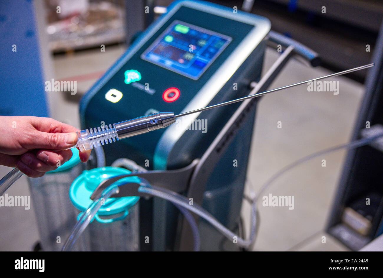 Schwerin, Germany. 12th Feb, 2024. The body-jet evo device for ...