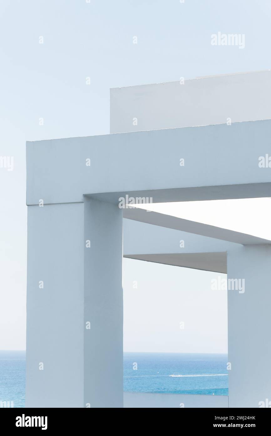 Facade details of modern minimalistic white building Stock Photo - Alamy