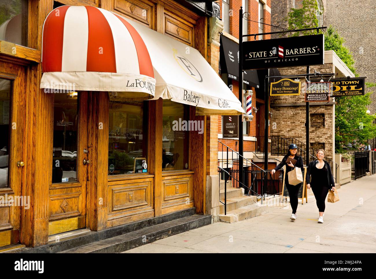 Old french bakery shop hi-res stock photography and images - Alamy