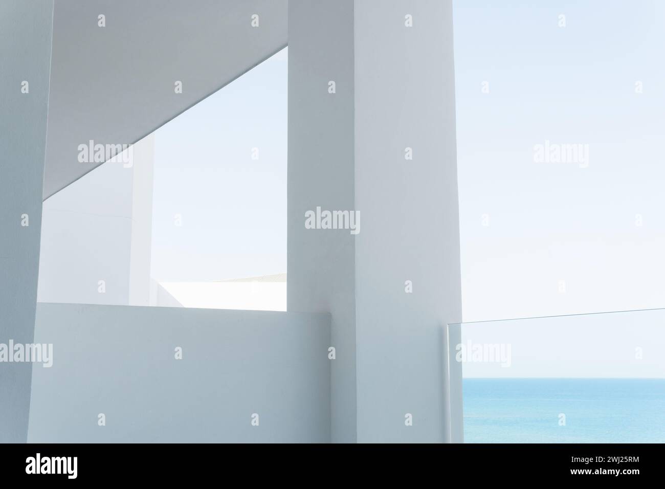 Minimalistic building hi-res stock photography and images - Alamy