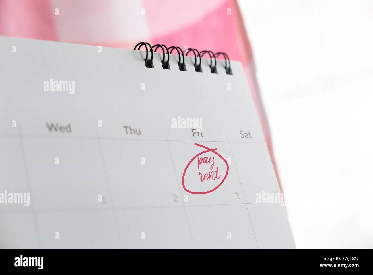 Pay and rent hi-res stock photography and images - Alamy