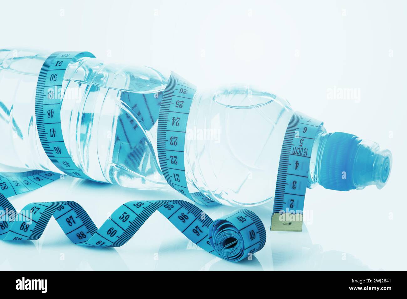 Water bottle and tape measure hi-res stock photography and images - Alamy