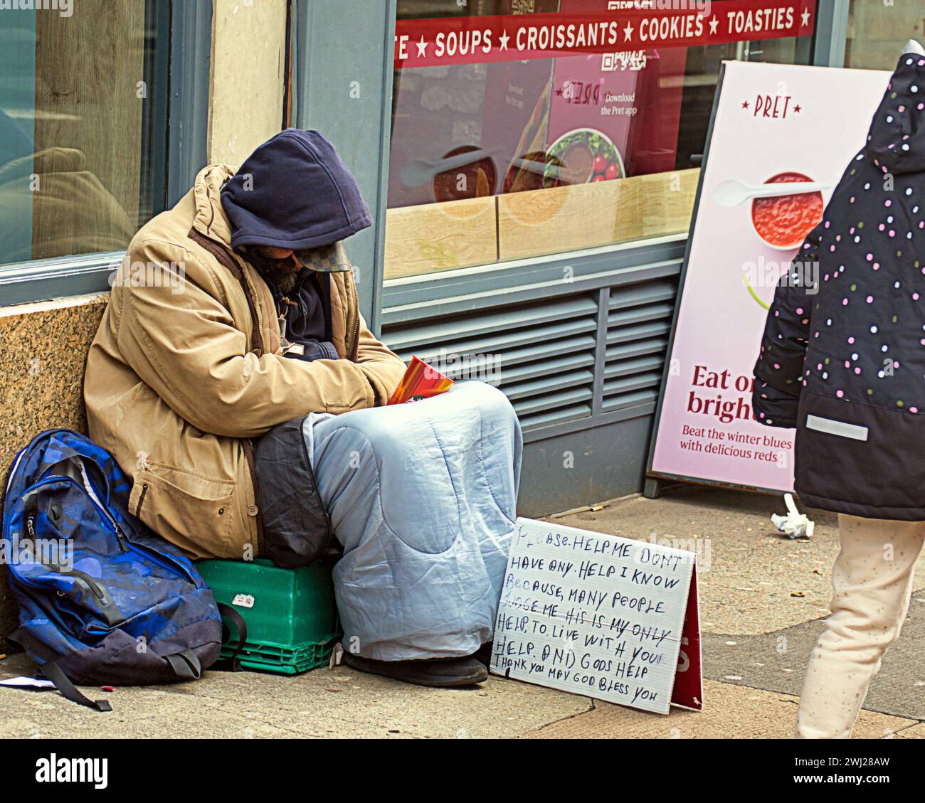 Glasgow, Scotland, UK. 12th February, 2024. UK Weather: Cold start saw ...