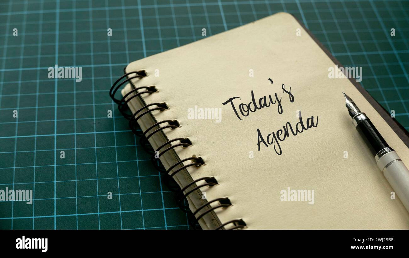 Todays meeting agenda hi-res stock photography and images - Alamy