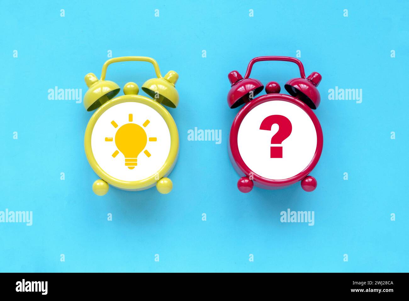 Concept of creative thinking idea and problem solving. Light bulb icon ...