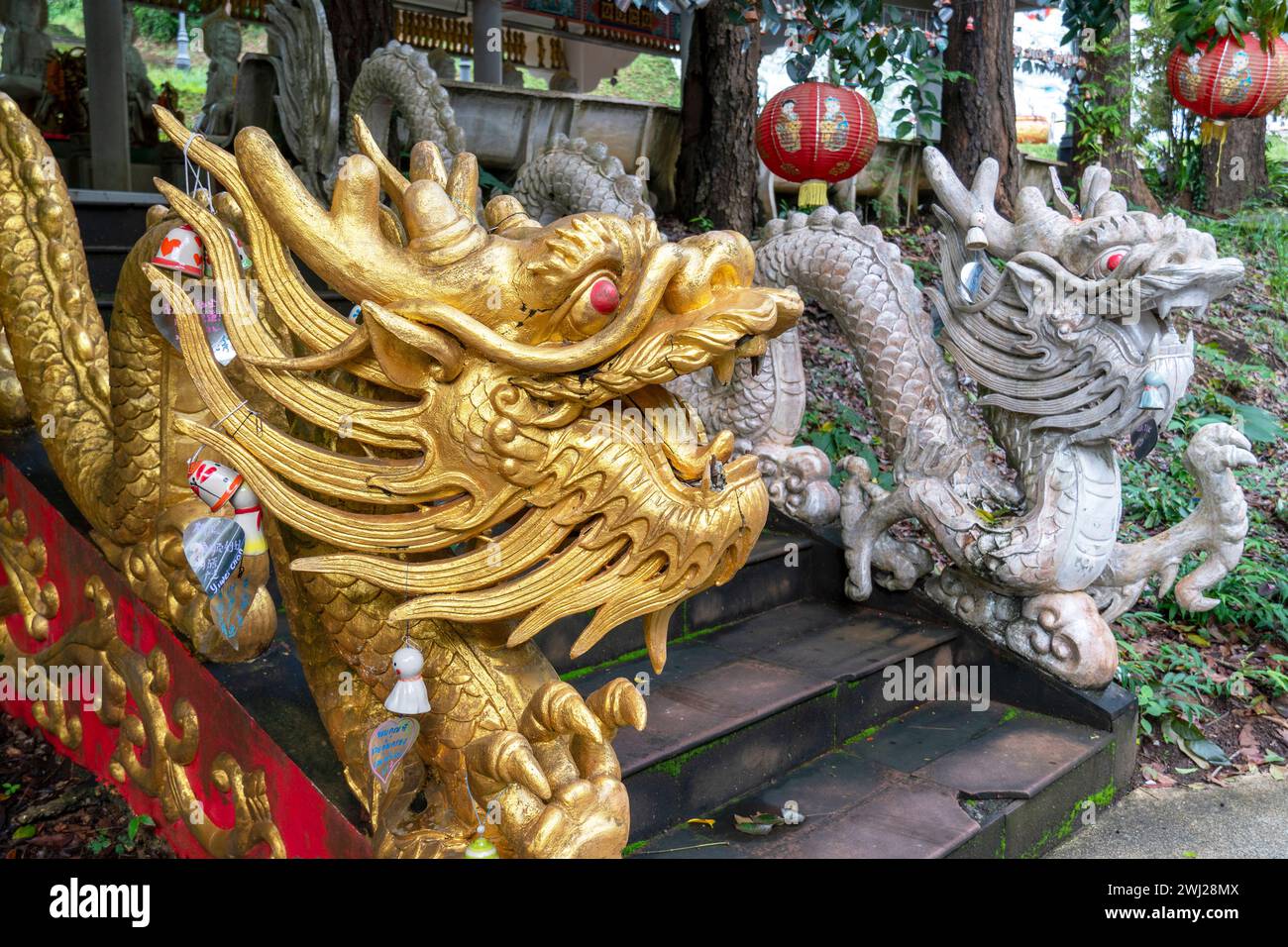 Statue of dragons in Hat Yai Stock Photo - Alamy