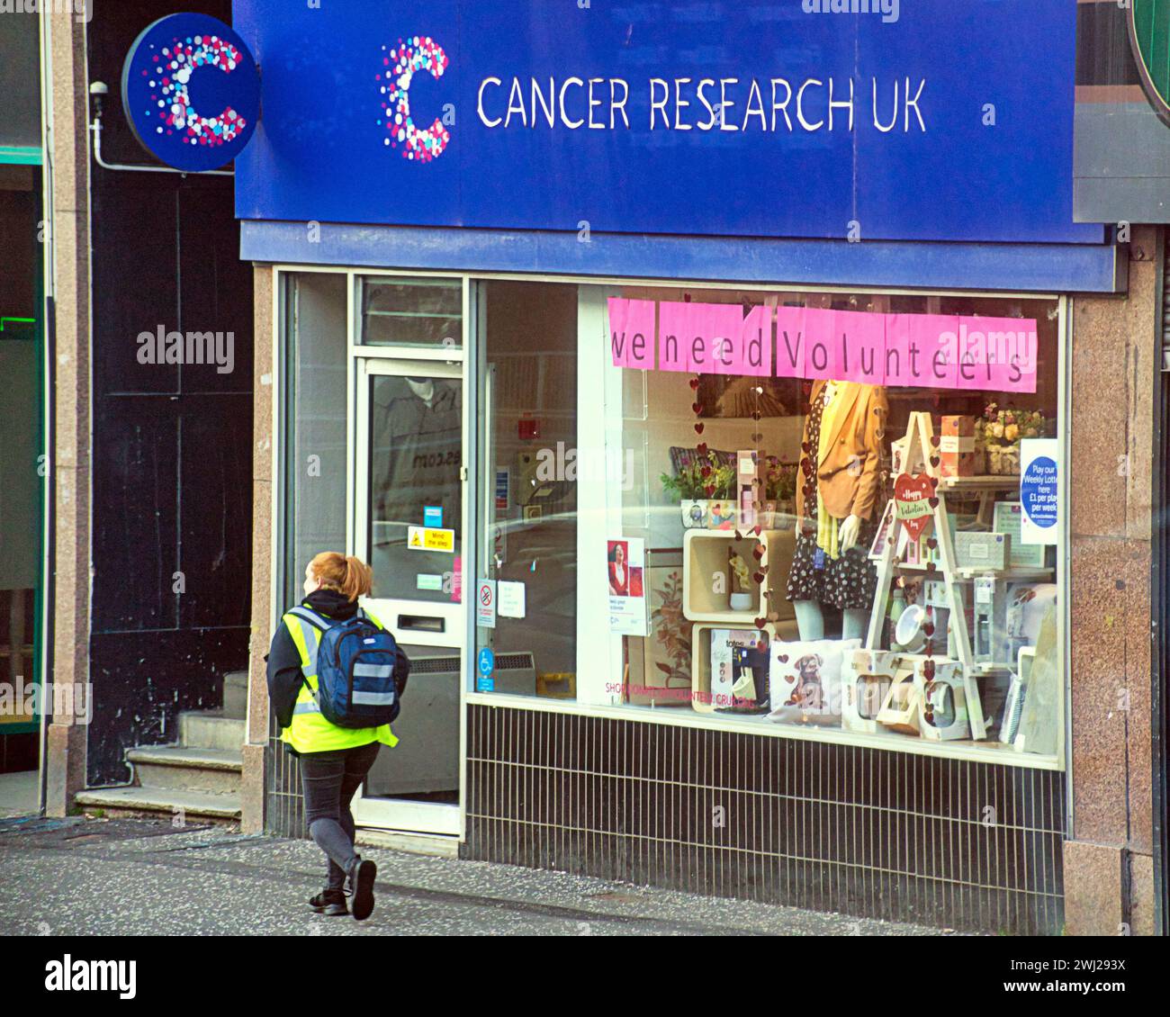 Glasgow, Scotland, UK. 12th February, 2024. UK Weather: Cold start saw ...