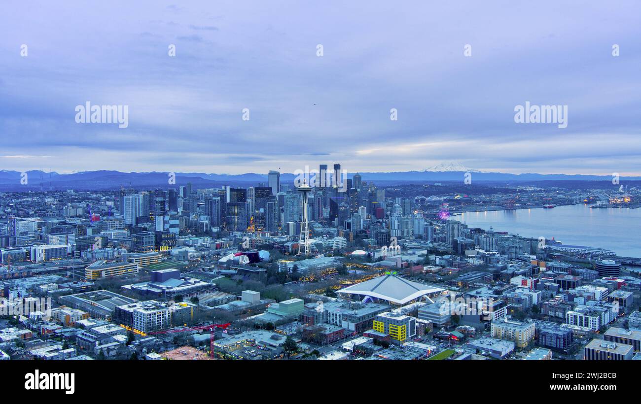 Seattle skyline winter hi-res stock photography and images - Alamy