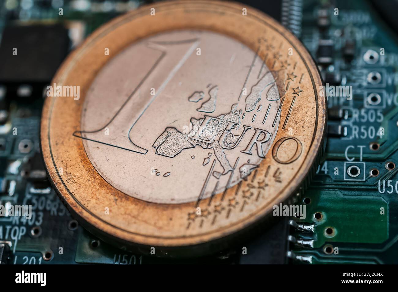 Digital geld hi-res stock photography and images - Alamy