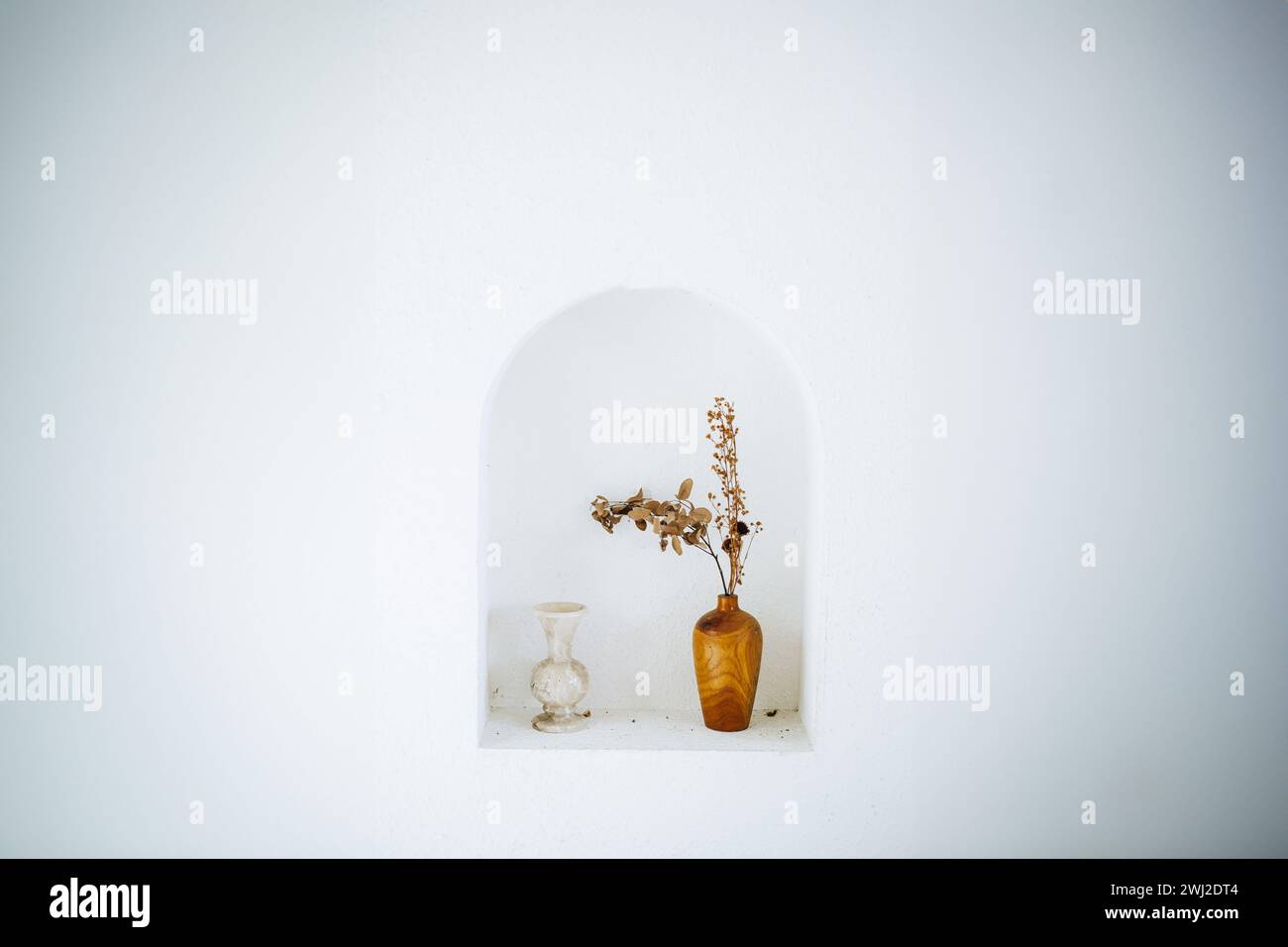 Arched alcove hi-res stock photography and images - Alamy