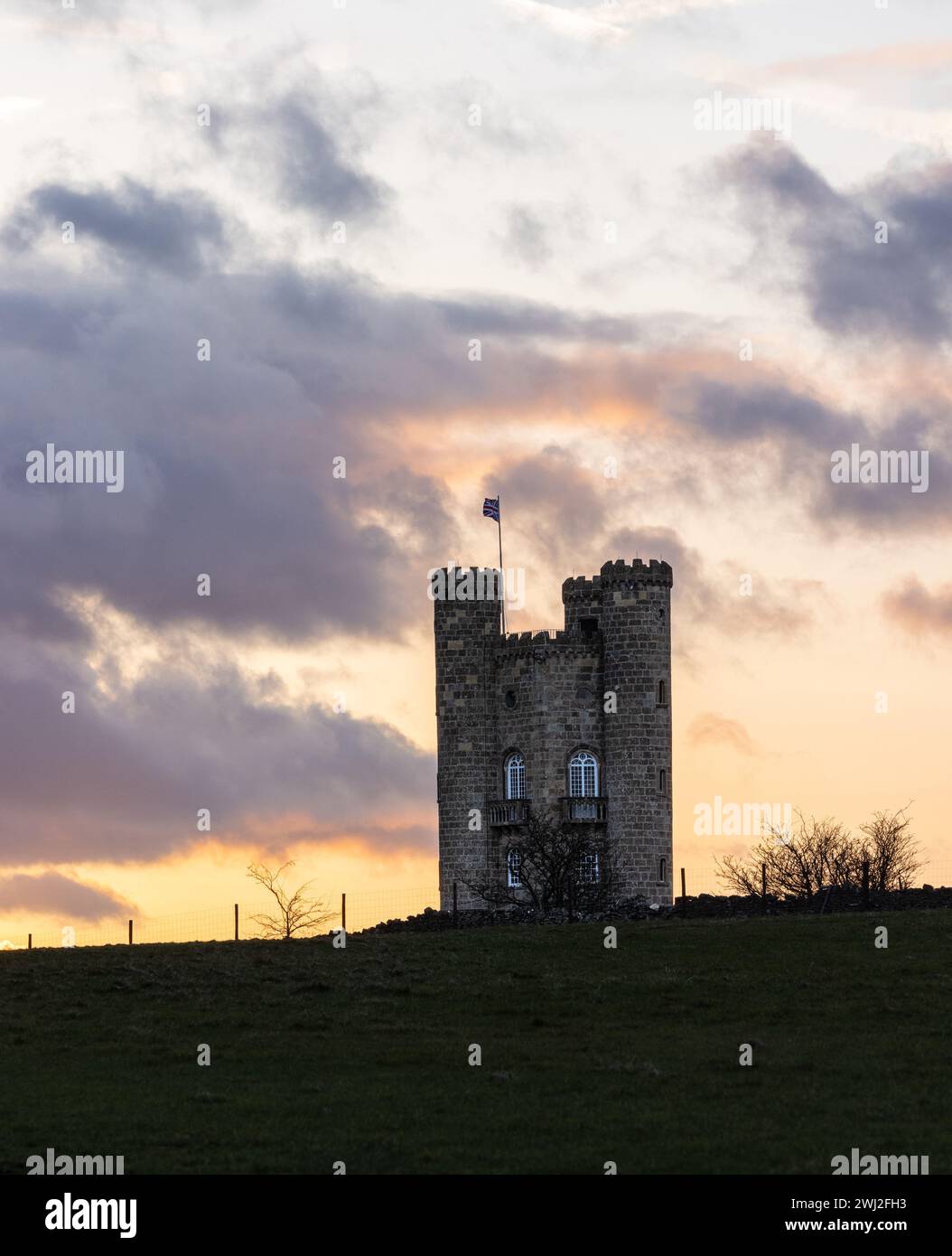 The iconic Broadway Tower in The Cotswolds Stock Photo - Alamy