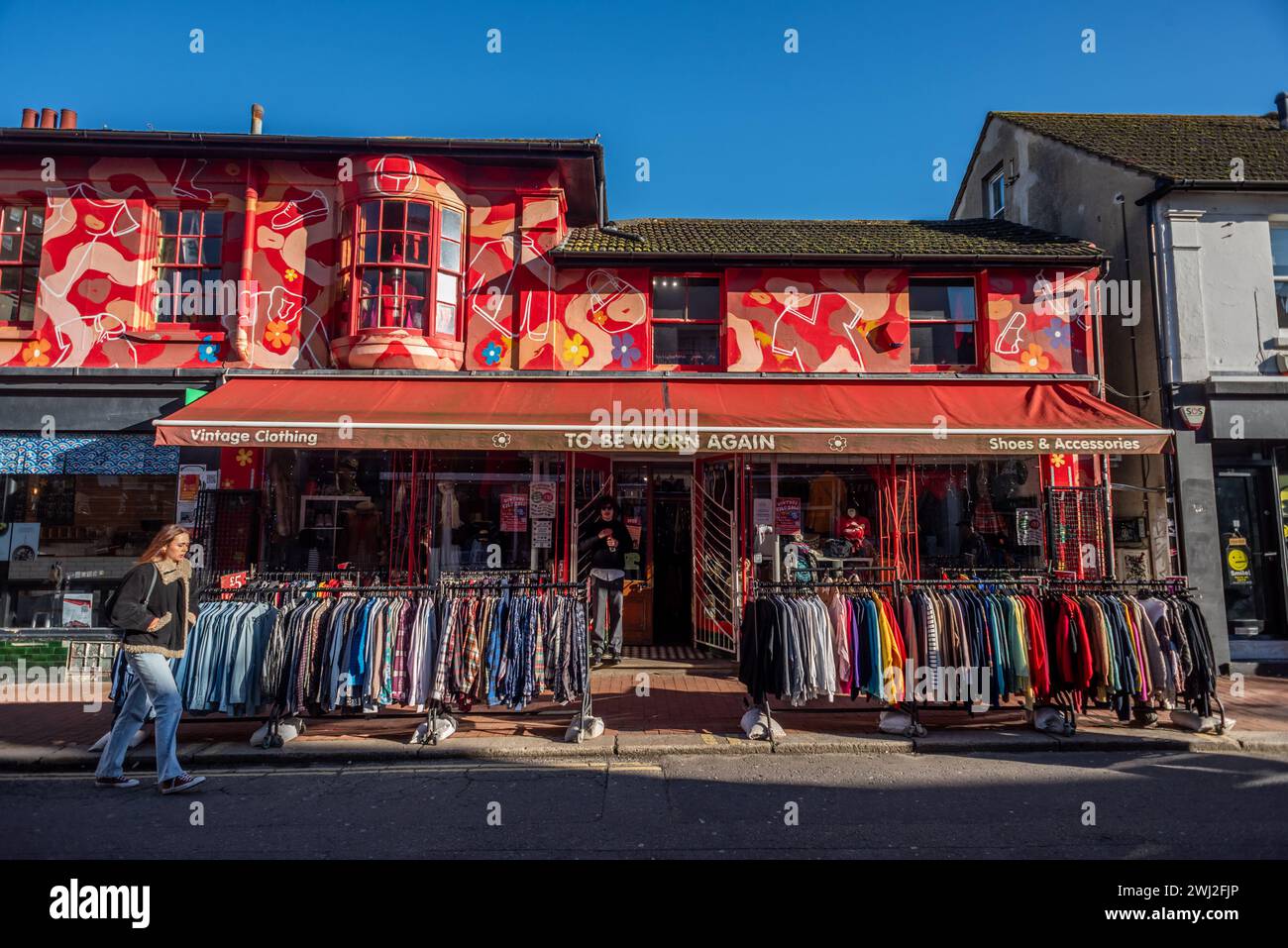 Pre loved shop hi-res stock photography and images - Alamy