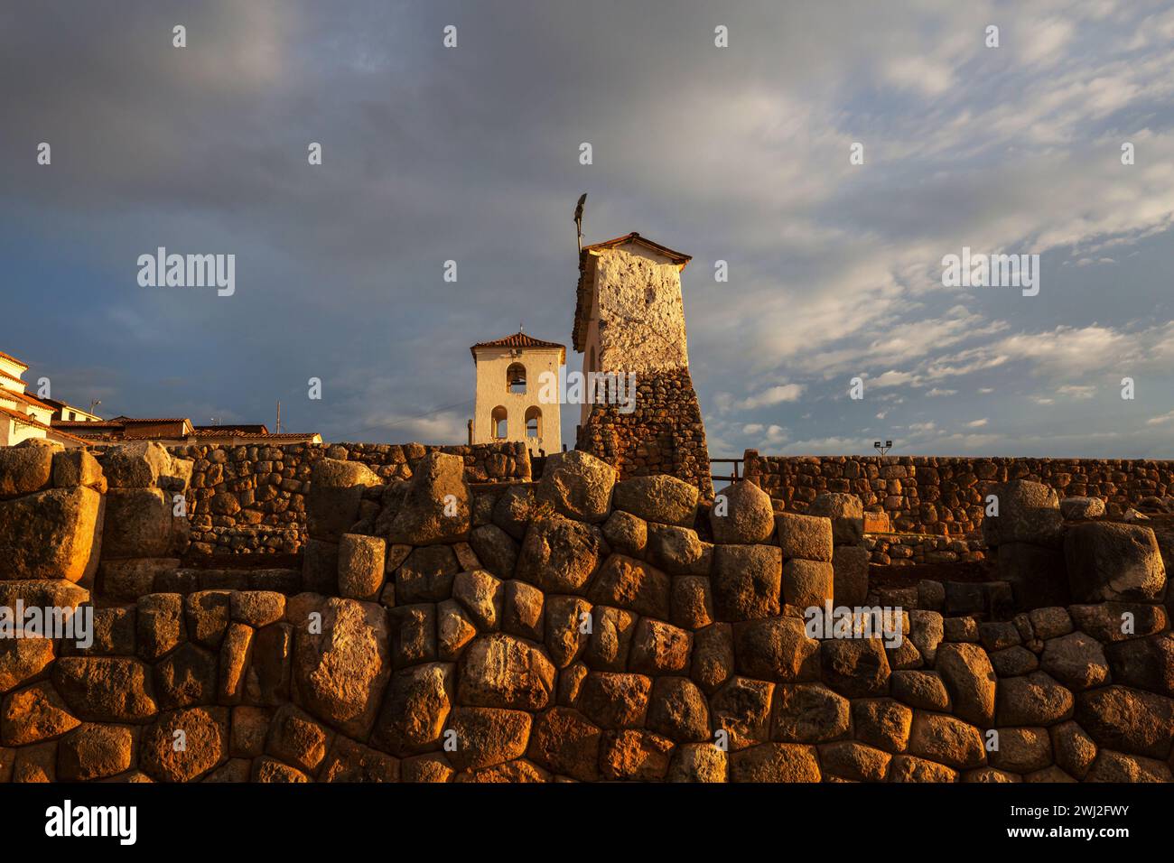 Architecture in peru hi-res stock photography and images - Alamy