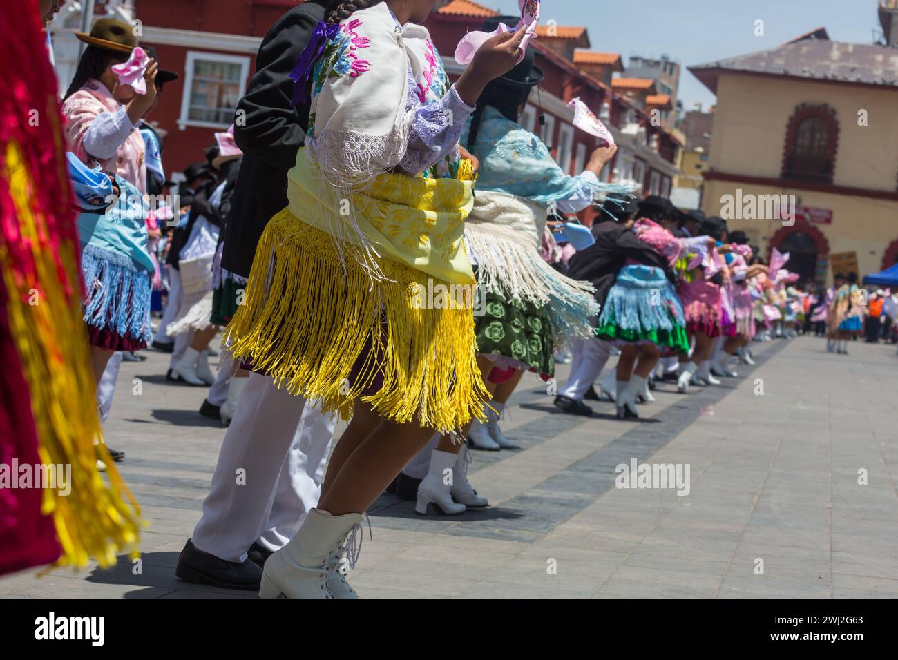 Dance peru hi-res stock photography and images - Alamy