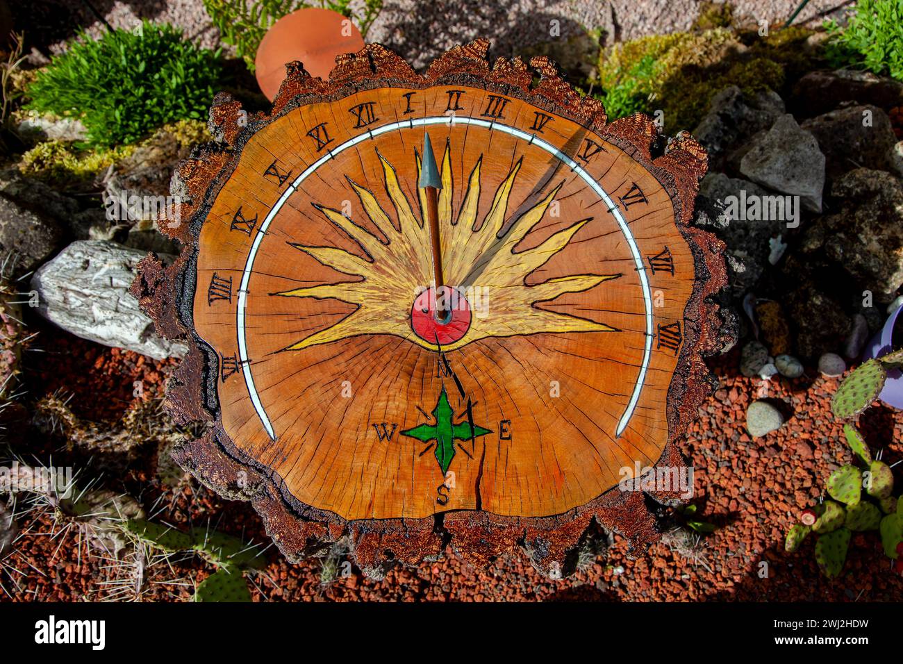 DIY Sundial made in the wood. Painted garden sundial. astronomical sun ...