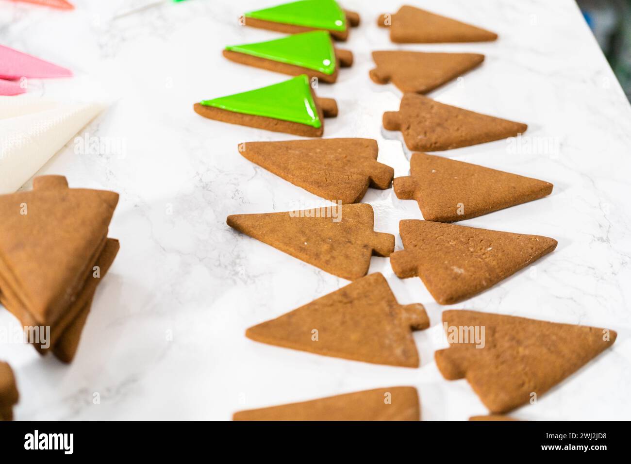 Christmas gingerbread cookies with royal icing Stock Photo - Alamy