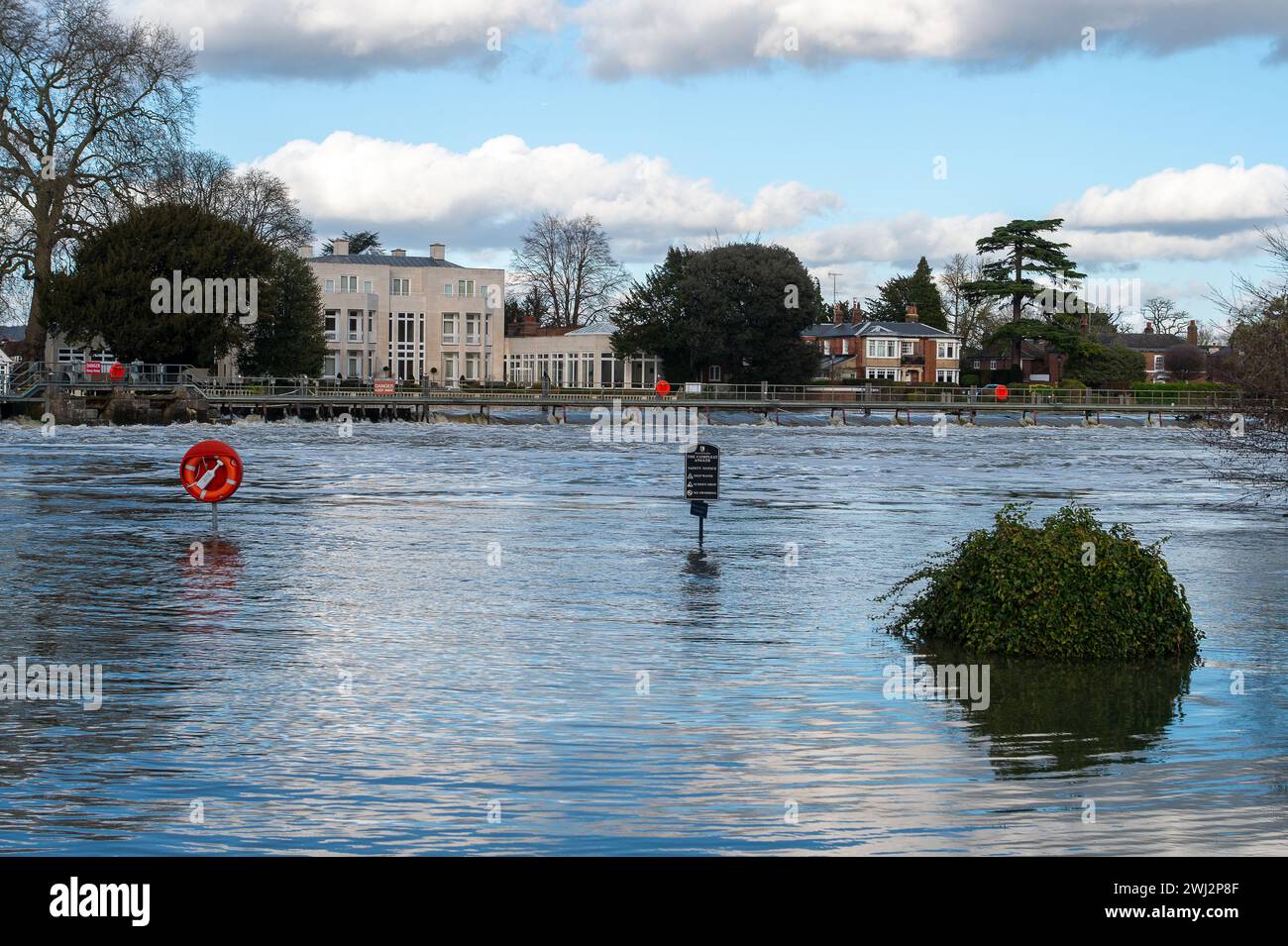 Macdonald compleat angler hi-res stock photography and images - Alamy