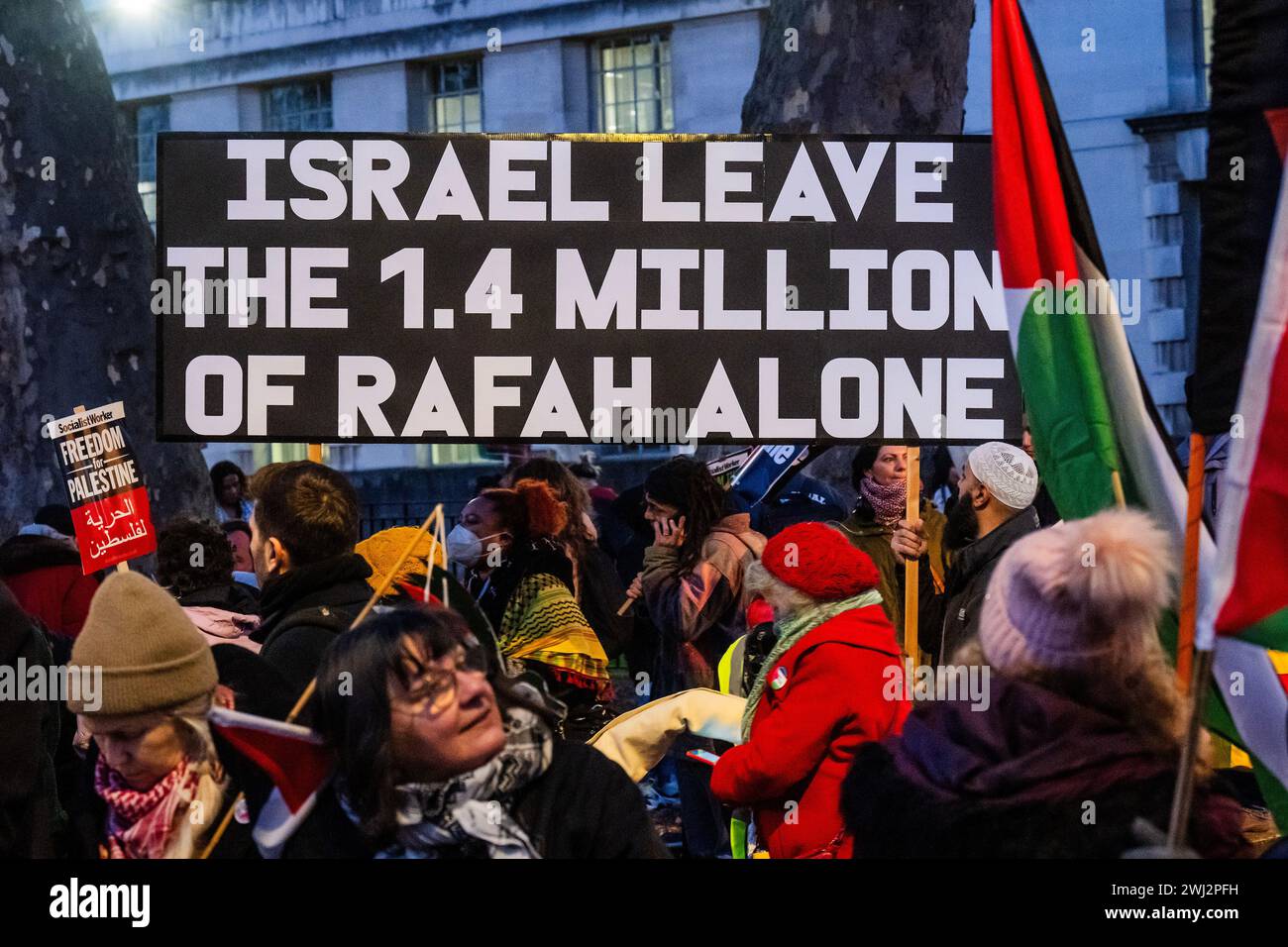 London, UK. 12th Feb, 2024. Last minute protest against the Israeli ...