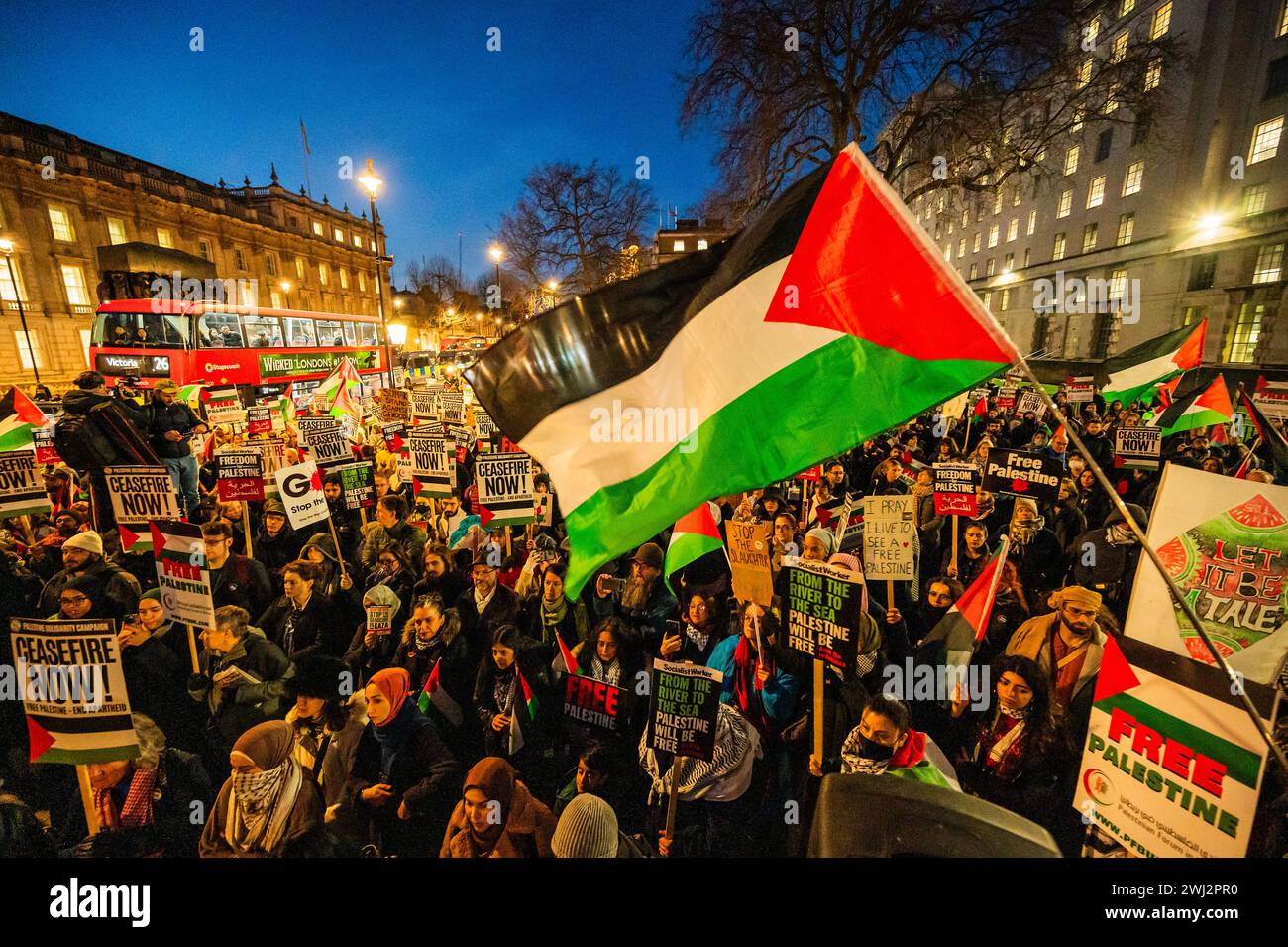 London, UK. 12th Feb, 2024. Last minute protest against the Israeli ...