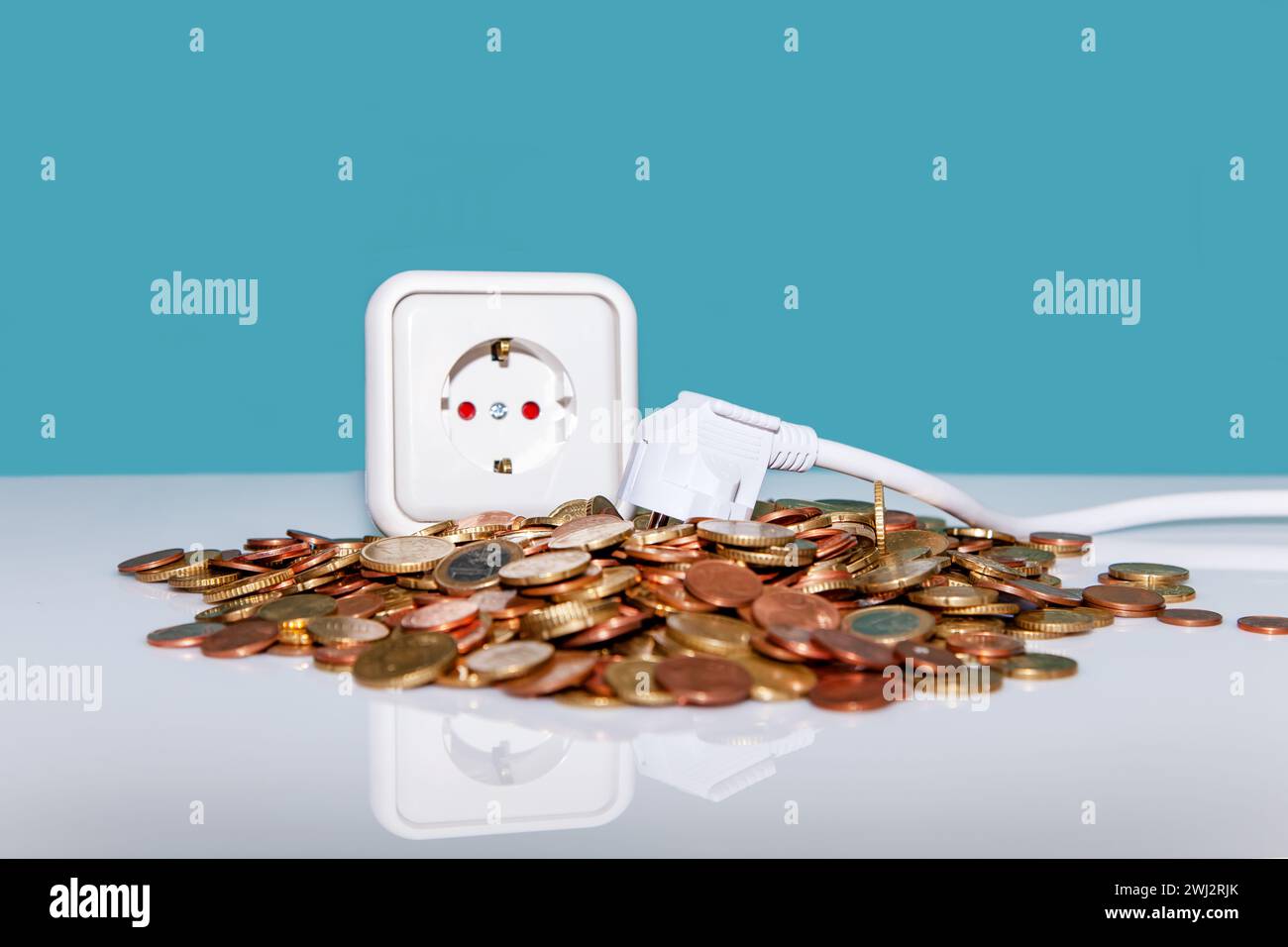 Power socket symbol hi-res stock photography and images - Alamy